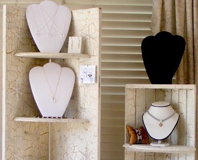 Folding Jewelry Display Shelf – Jewelry Making Journal