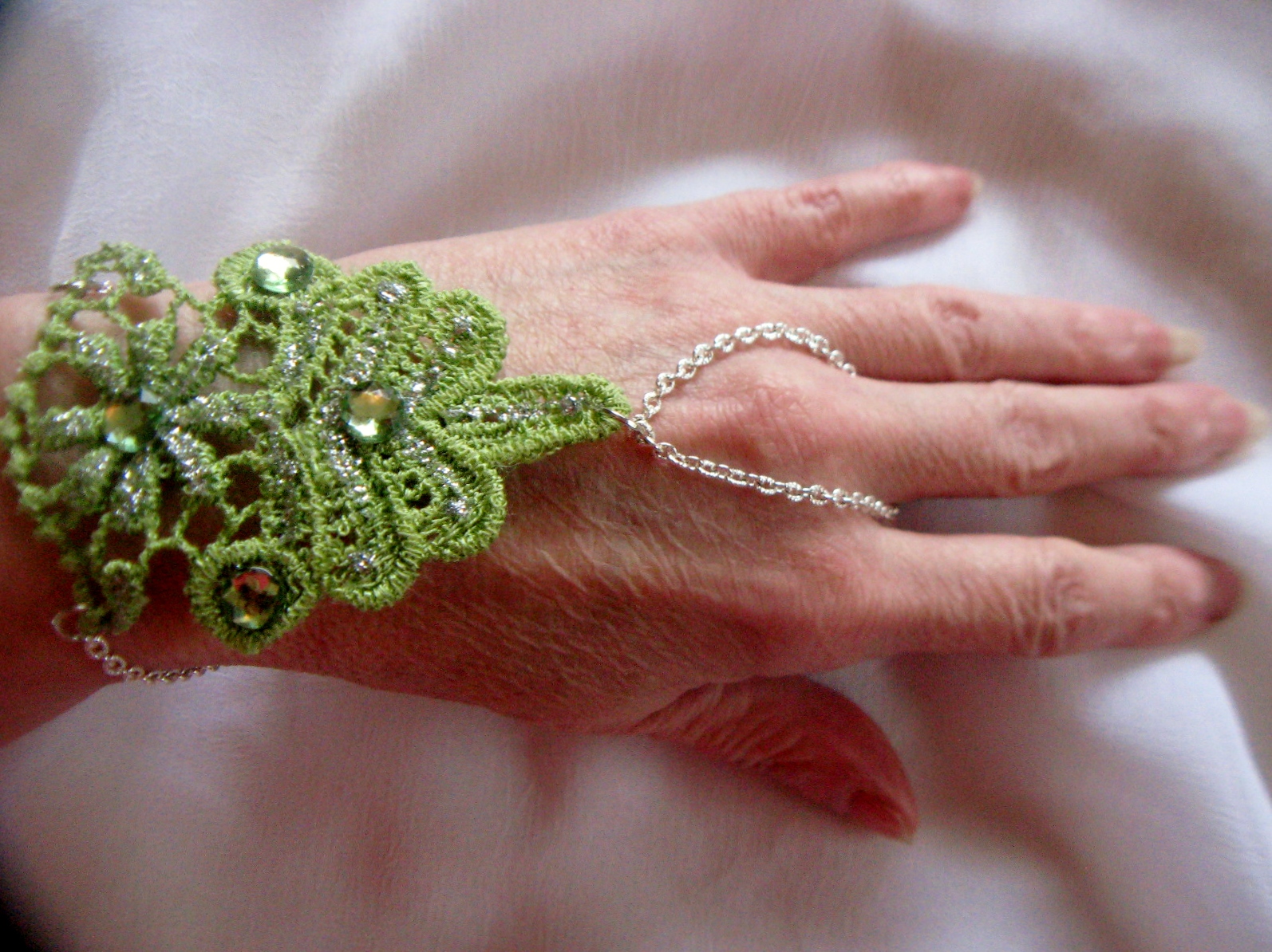 Reversible Lace Hand Jewelry – Jewelry Making Journal
