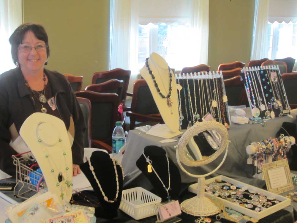 Jewelry Display for Indoor Show – Jewelry Making Journal
