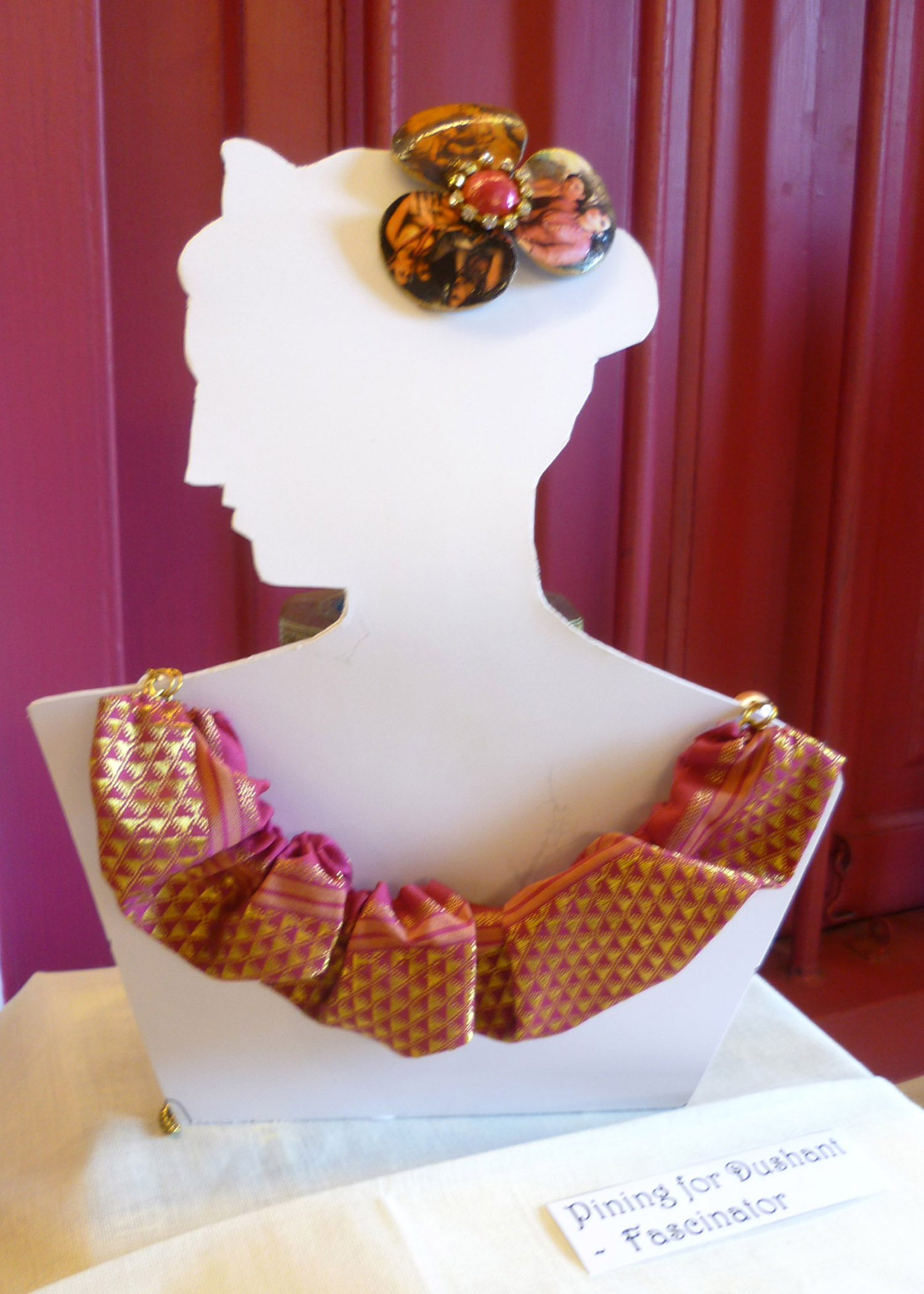 Art Inspired Jewelry Display – Jewelry Making Journal