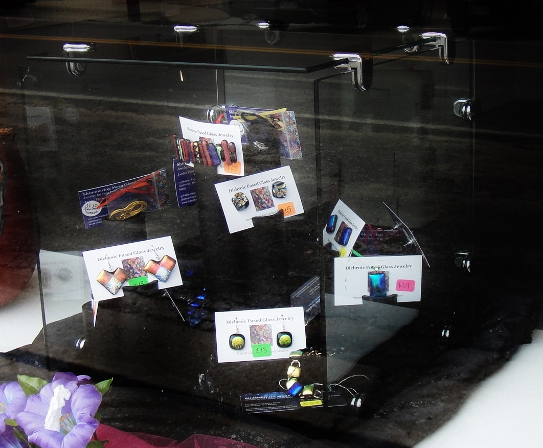 PVC Jewelry Display – Jewelry Making Journal