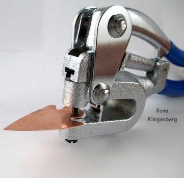 How to Punch Holes in Metal (Tutorial) – Jewelry Making Journal
