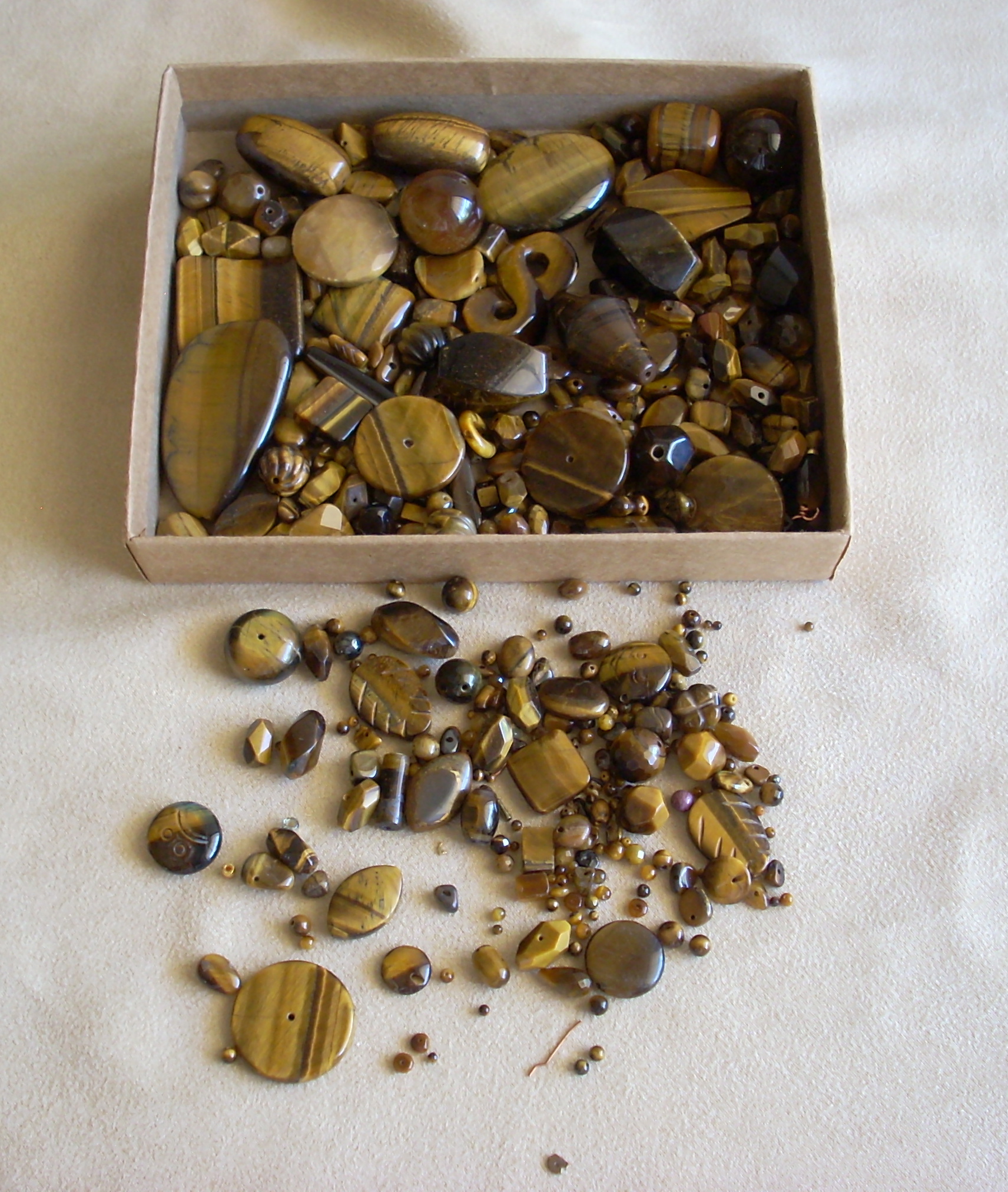 A Box of Rocks – Jewelry Making Journal