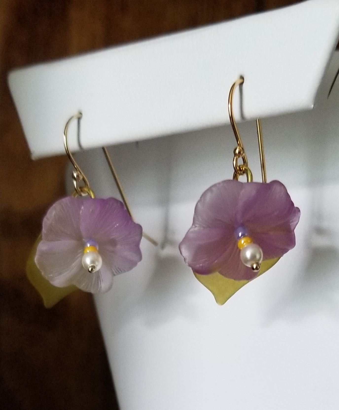 Jeweled Illusions & Spring Designs – Jewelry Making Journal